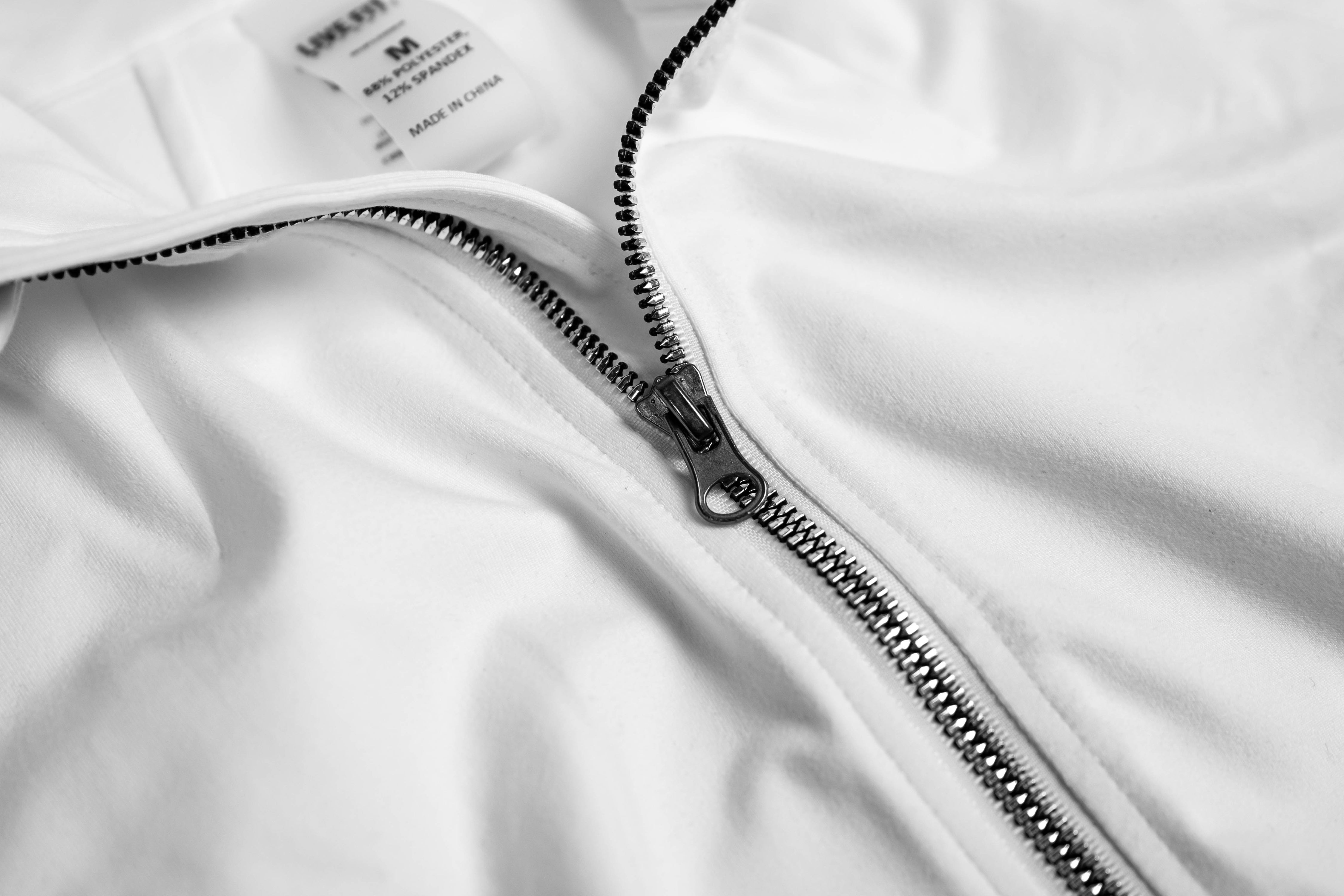 Aerial Crop Zip-Up - White - Live Fit. Apparel